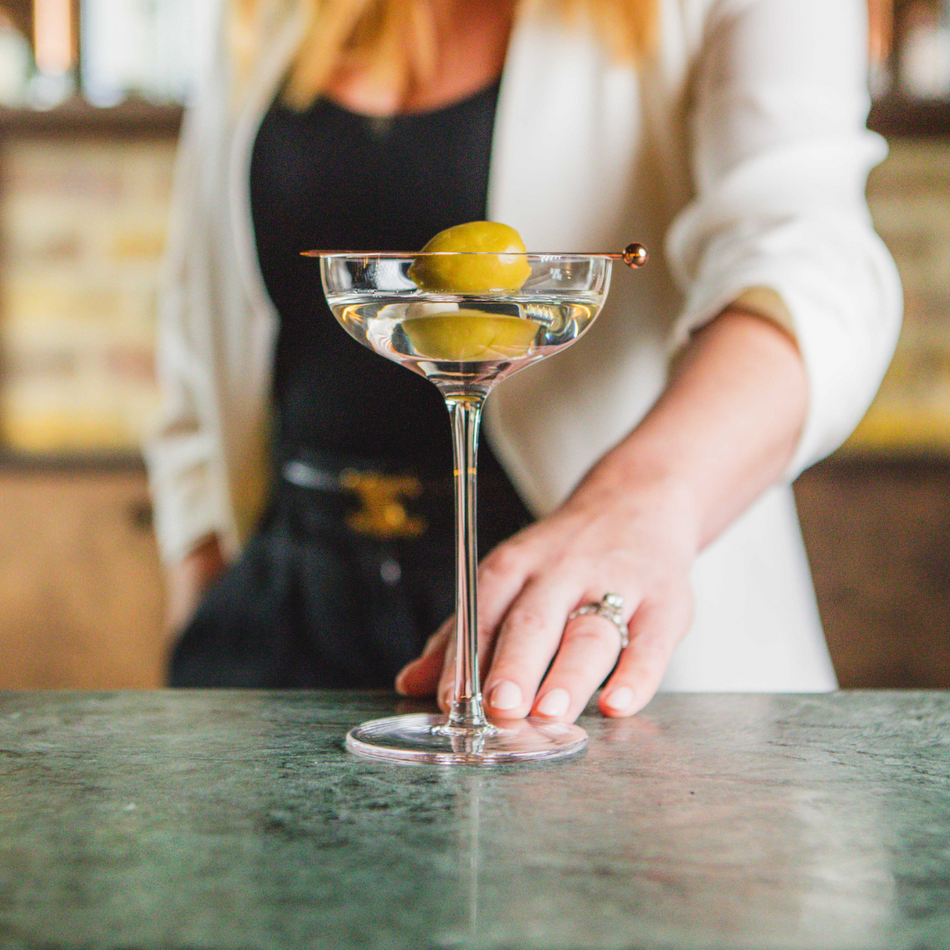 Negroni Bianco | White Negroni Cocktail Recipe - Gin, Vermouth, Beesou ...